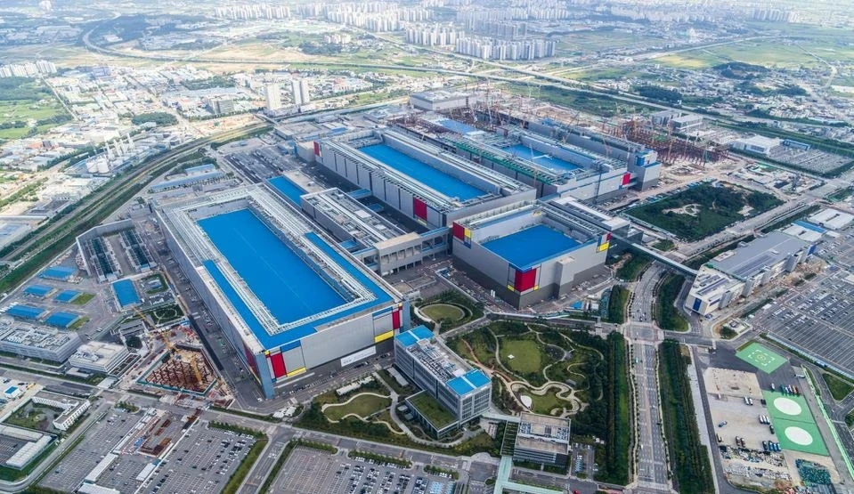 Samsung sẽ đầu tư 230 tỉ USD để đưa Hàn Quốc trở thành trung tâm chip ...